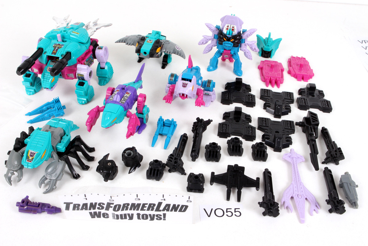 Complete Transformers® G1 Piranacon SKU 350028 | Transformerland.com ...
