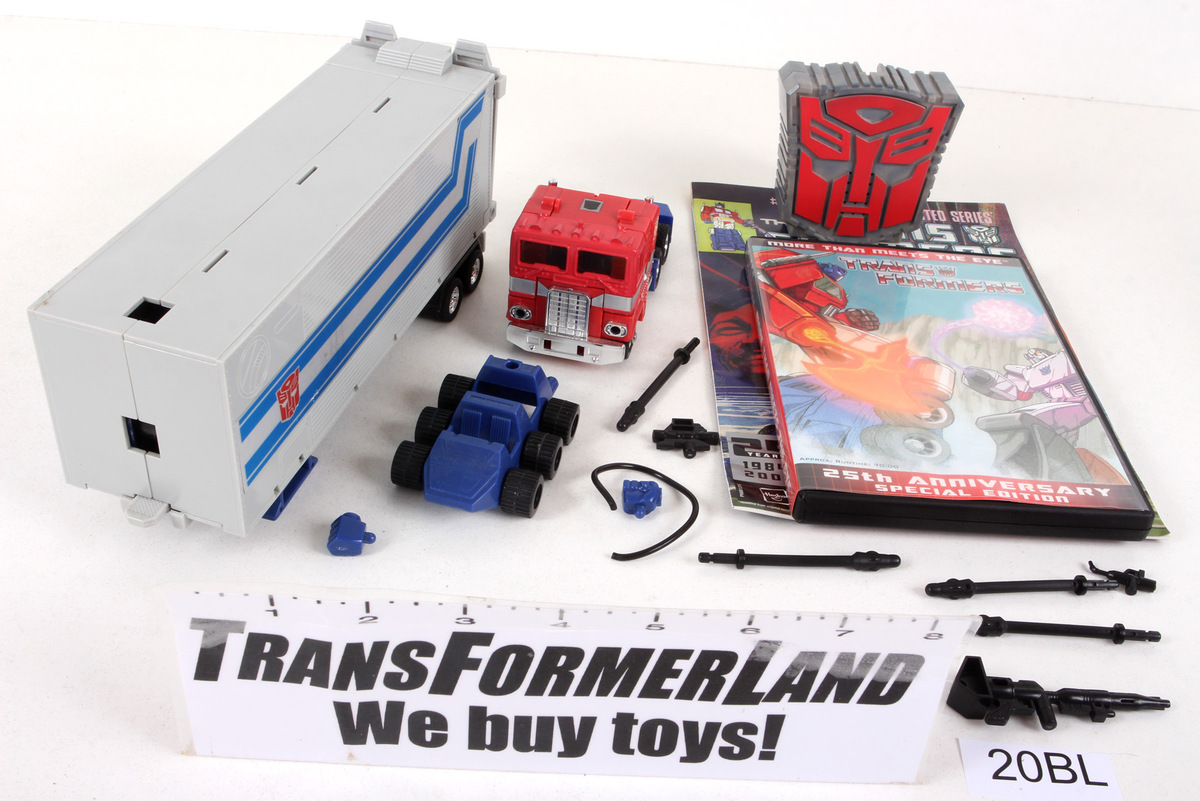 Complete Transformers® Universe 2 Entertainment Packs More than Meets ...