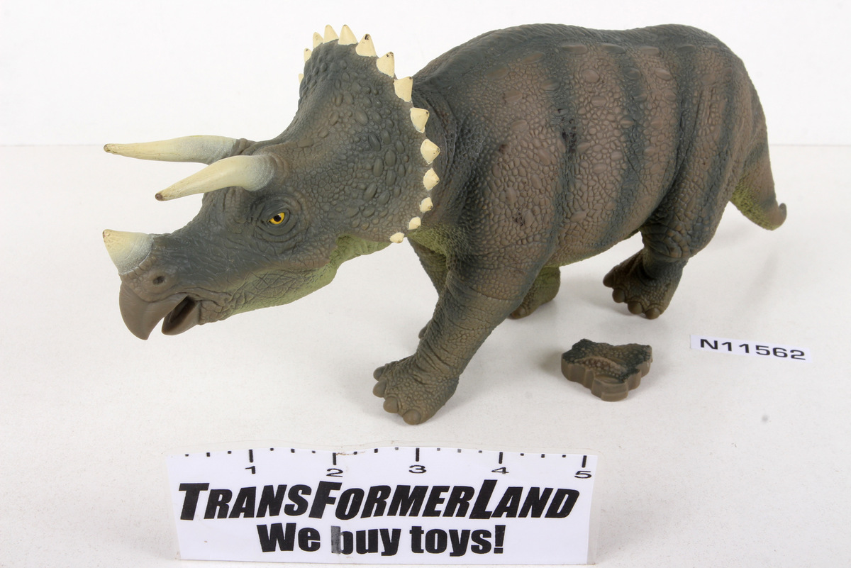 Complete Jurassic Park® Dinosaurs Triceratops SKU 373251 ...