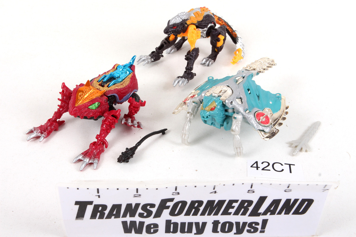 Complete Transformers® Robots in Disguise (RID) Mega Class Gas Skunk ...