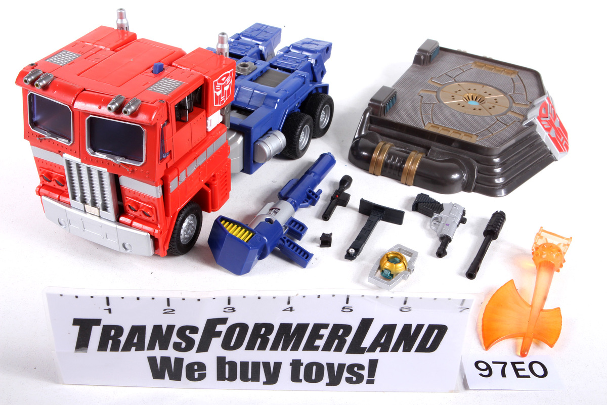 Complete Transformers® Masterpiece Masterpiece Optimus Prime (20th ...