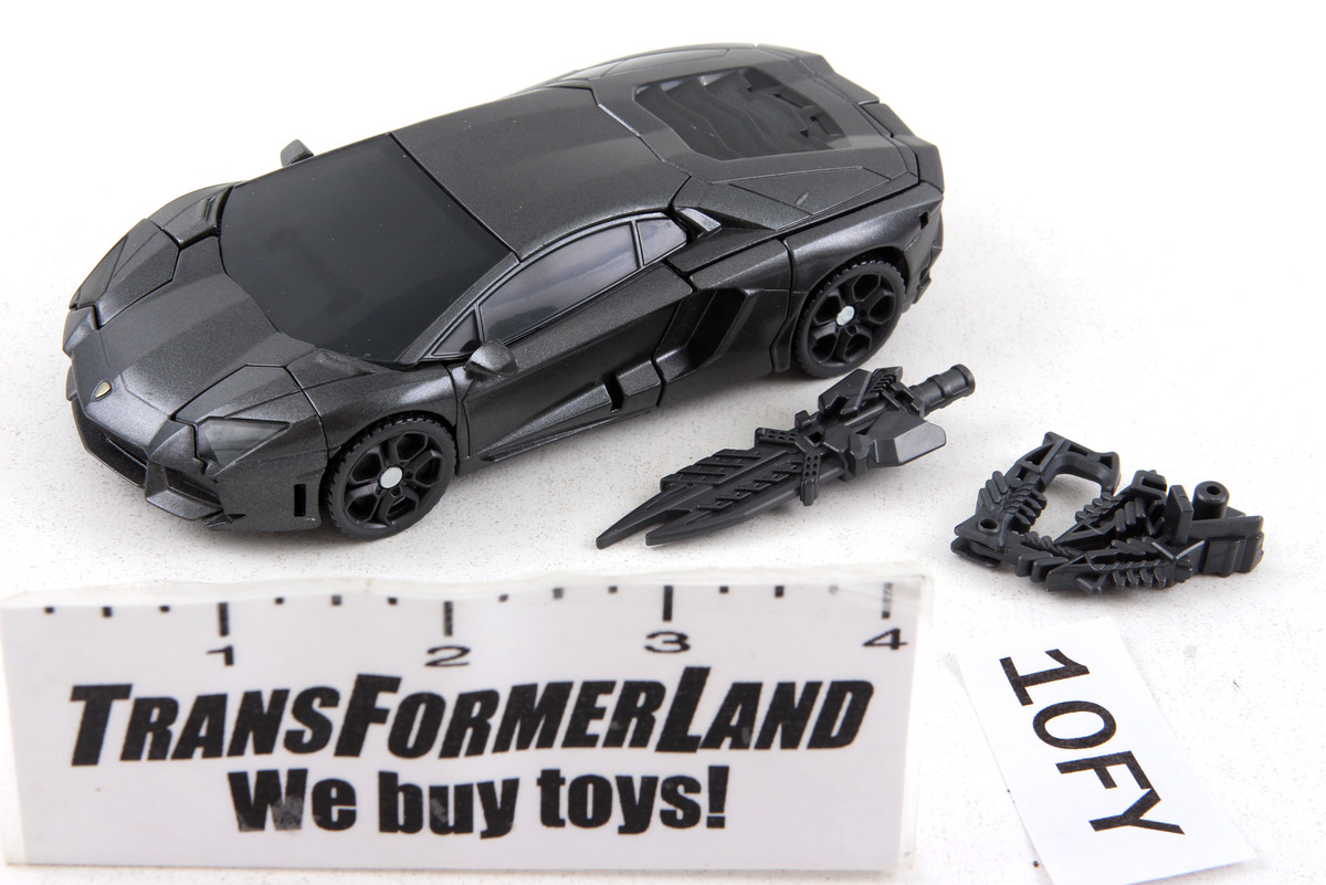 Complete Transformers® Studio Series Deluxe Class Lockdown SKU 388722 ...