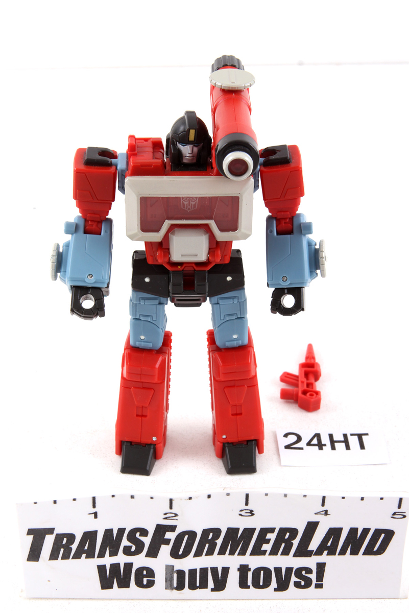 Complete Transformers® Studio Series Deluxe Class Perceptor SKU 395342 ...