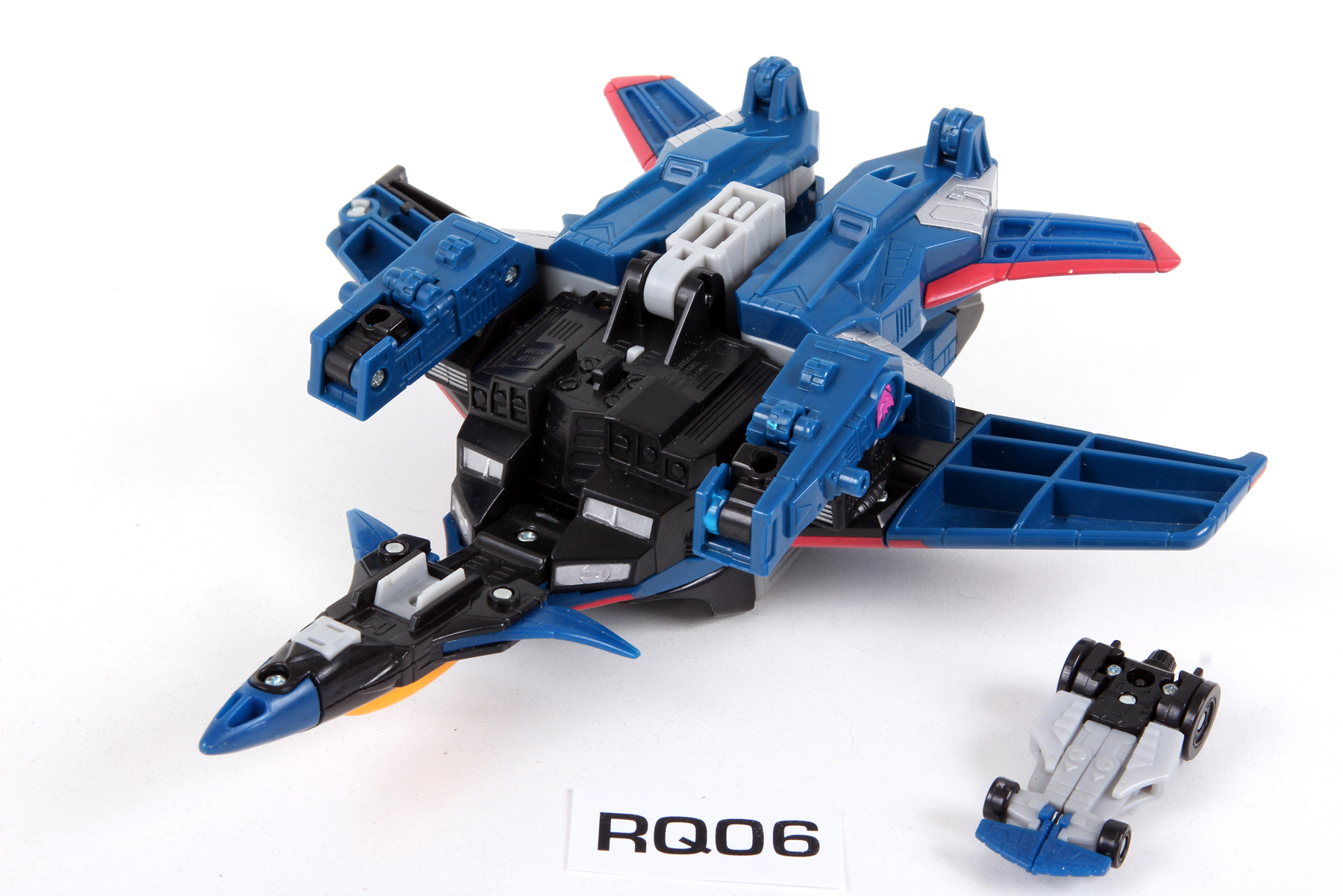 Complete Transformers® Armada Max-Cons Thundercracker with Zapmaster ...