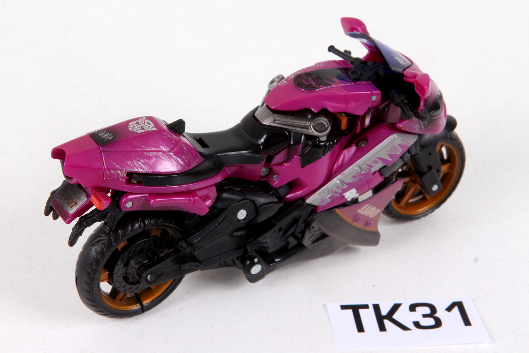 Complete Transformers® Movie Deluxe Class Arcee (Battle-Damage) SKU ...