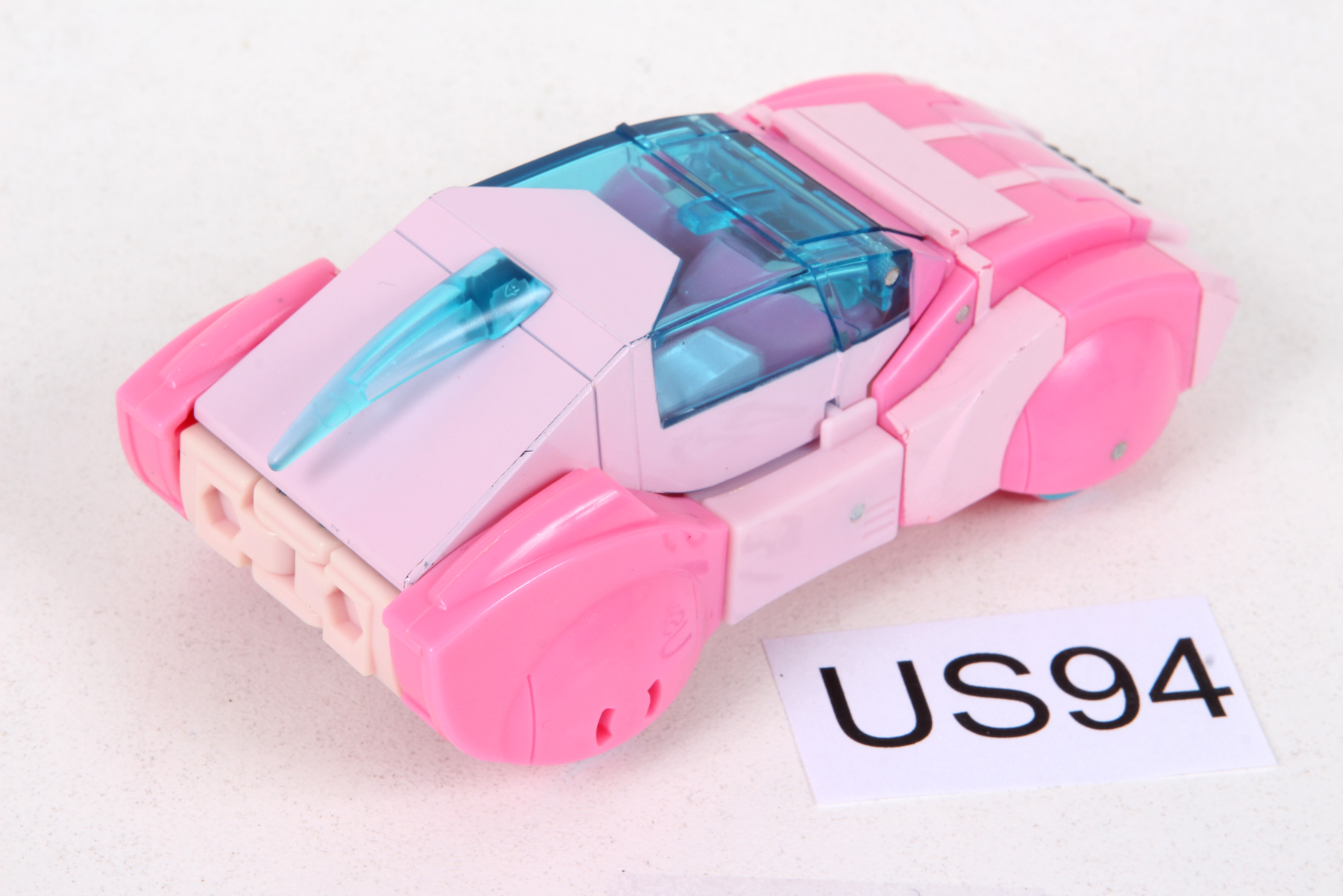 Complete Transformers® Cyberverse Deluxe Class Arcee SKU 346566 ...