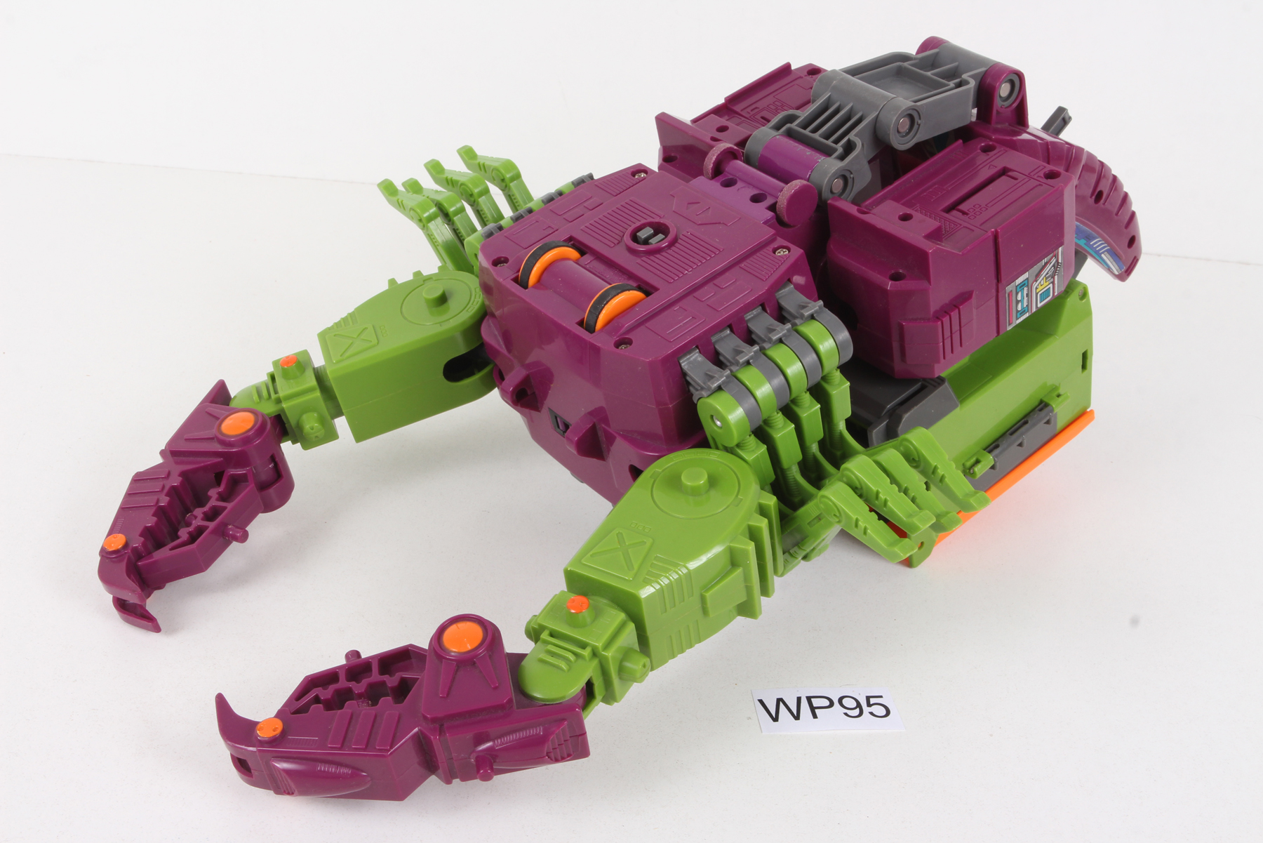 Complete Transformers® G1 Scorponok SKU 353873 | Transformerland.com ...
