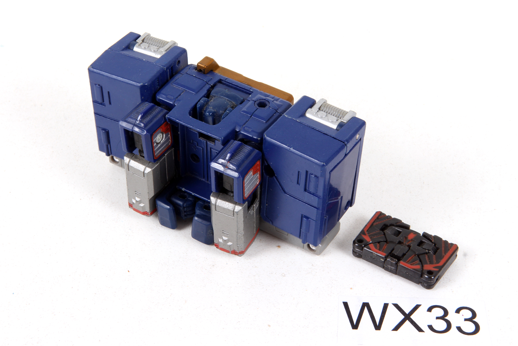 Complete Transformers® Titanium 6 Inch Cybertron Heroes Soundwave ...