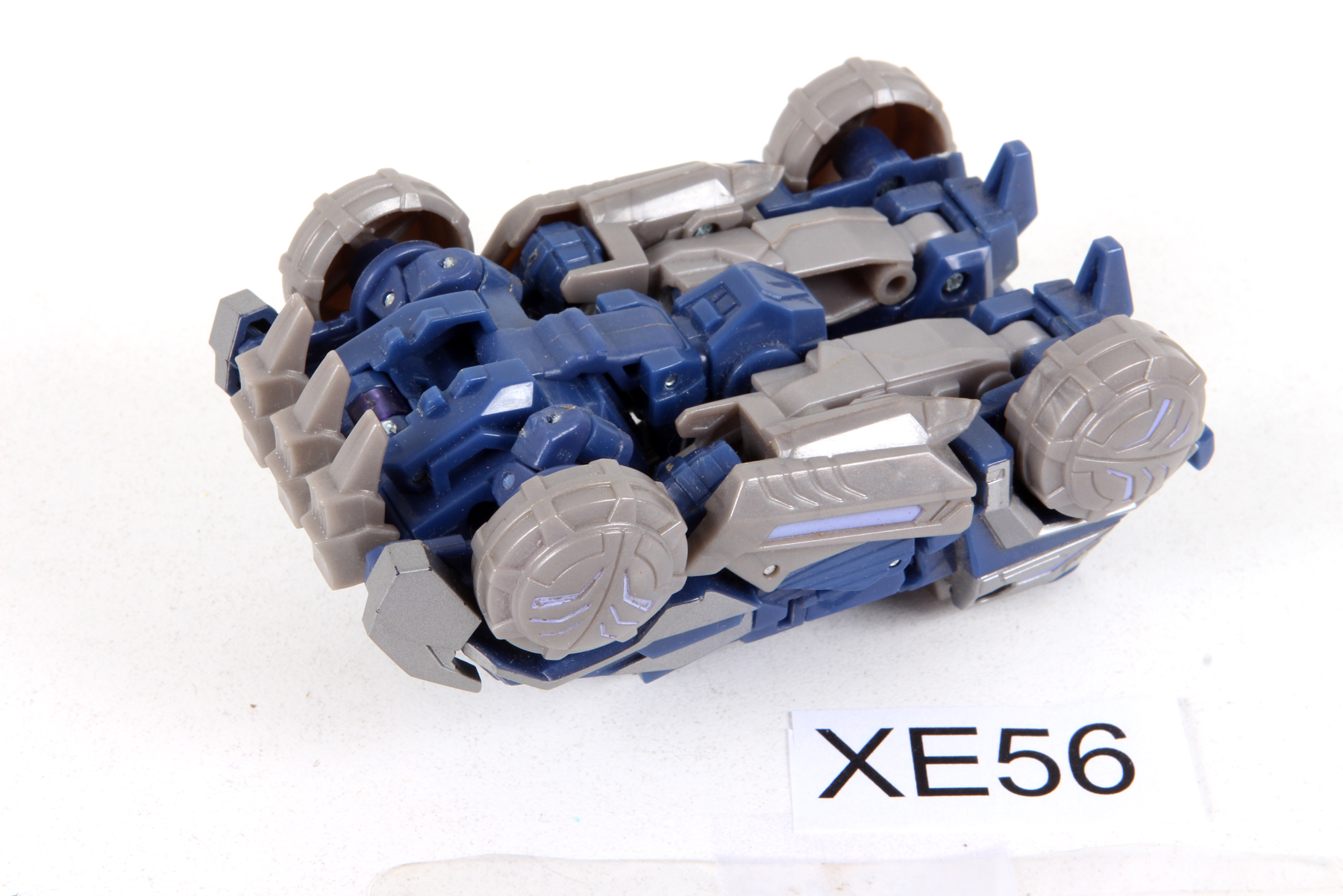 Complete Transformers® Generations Deluxe Class Cybertronian Soundwave ...