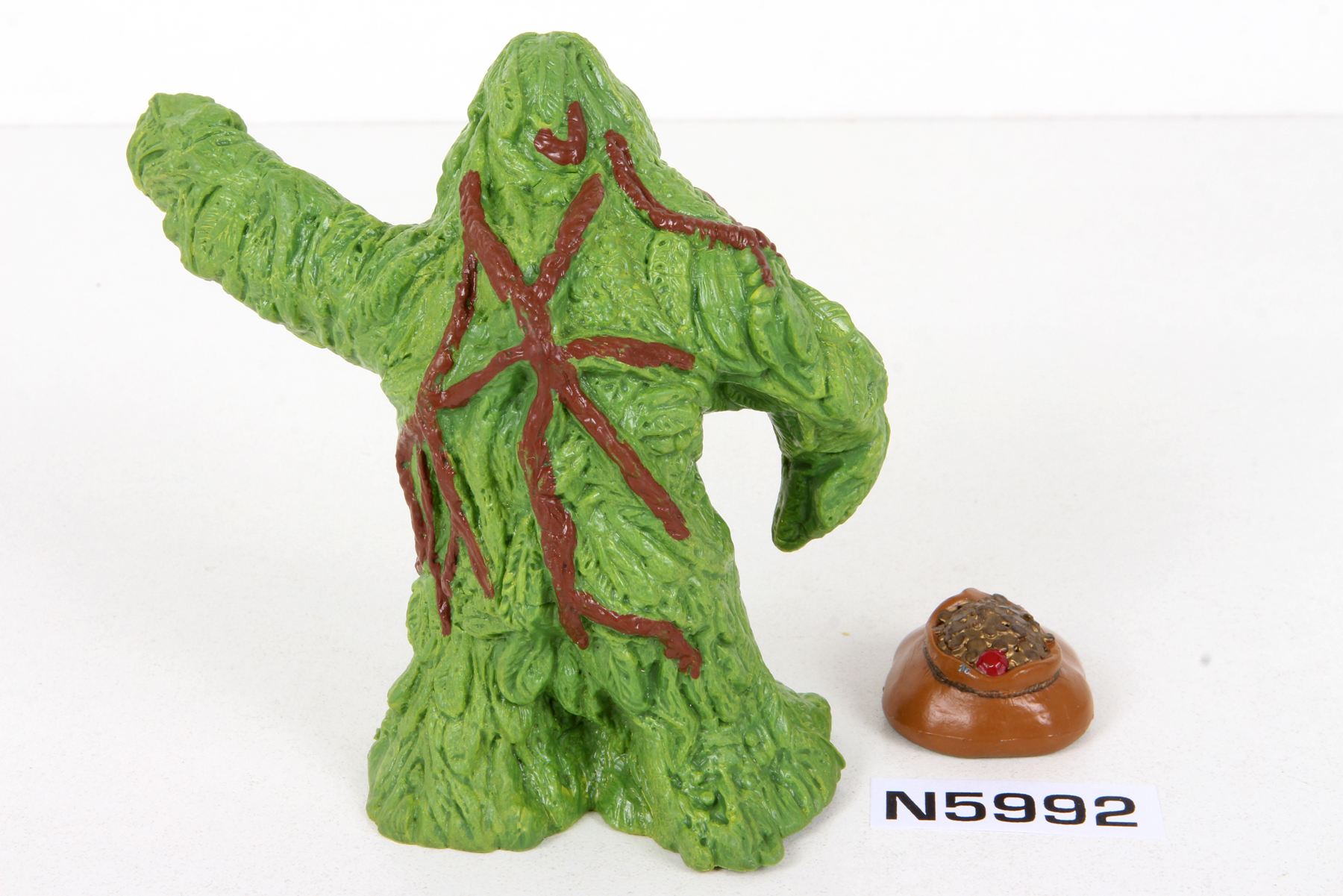 Complete Dungeons & Dragons® Human/Monster Adventure Figures Shambling ...