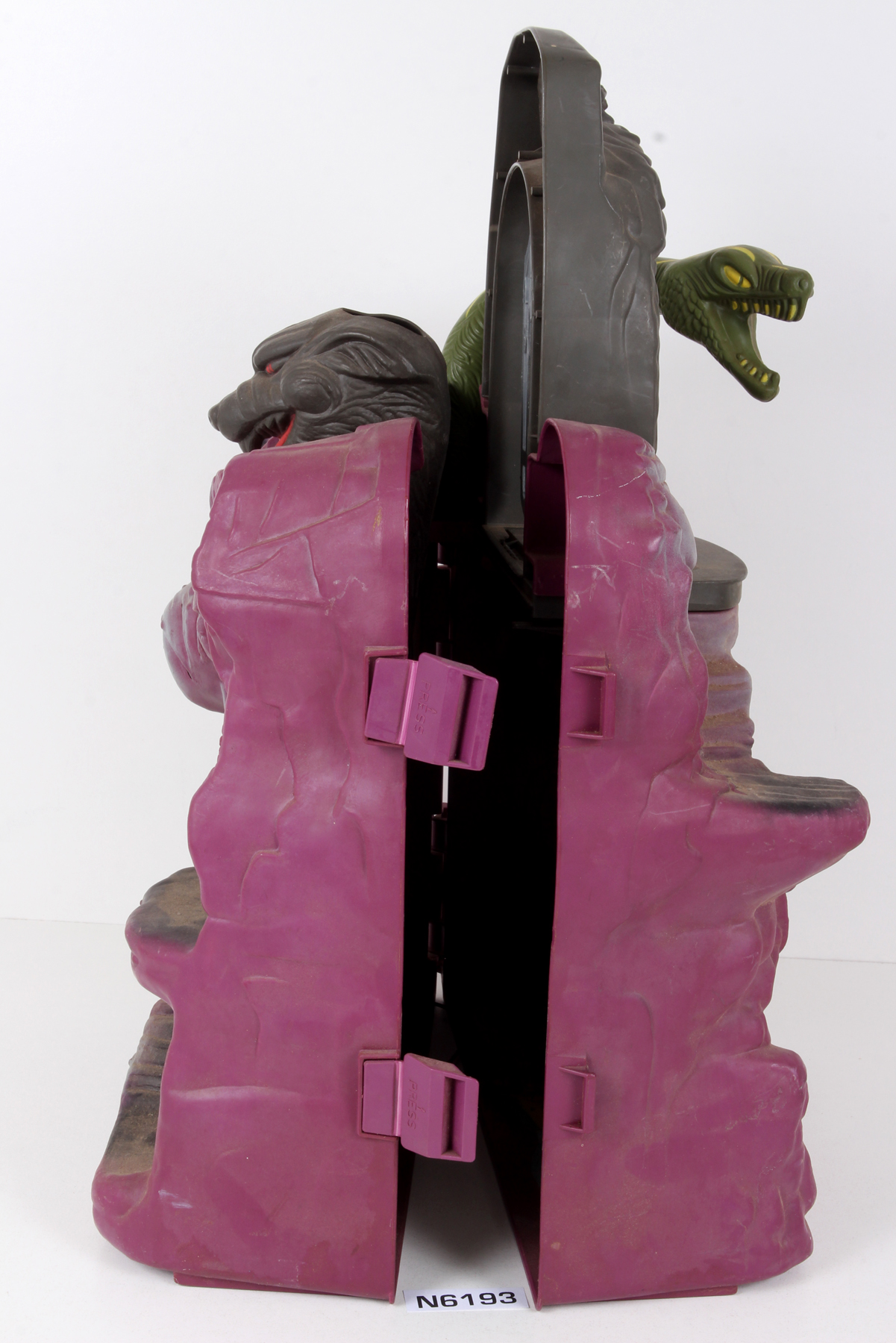 Masters of the Universe (MOTU)® The Original Series Playsets Snake ...