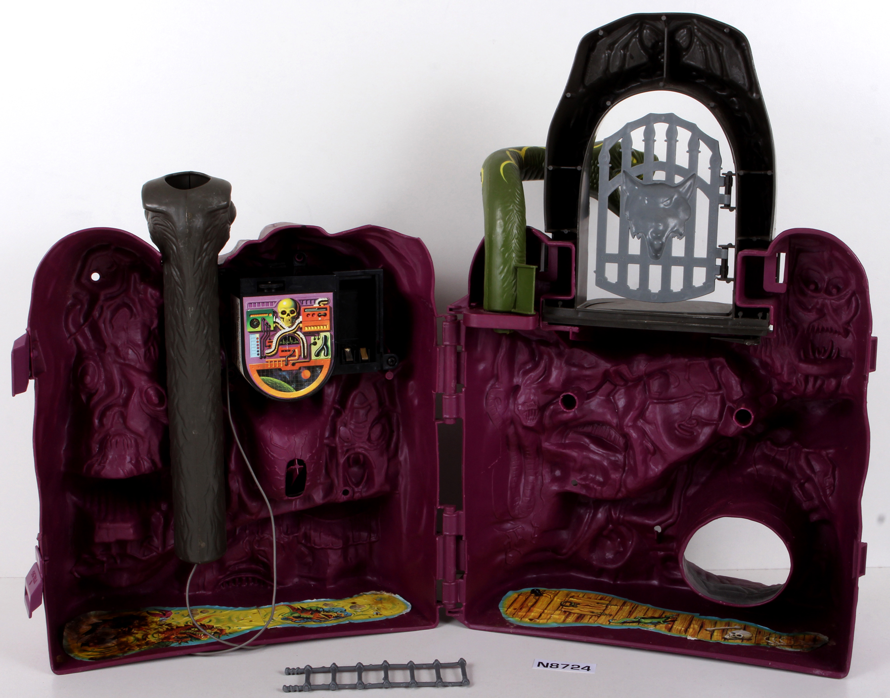Masters of the Universe (MOTU)® The Original Series Playsets Snake ...