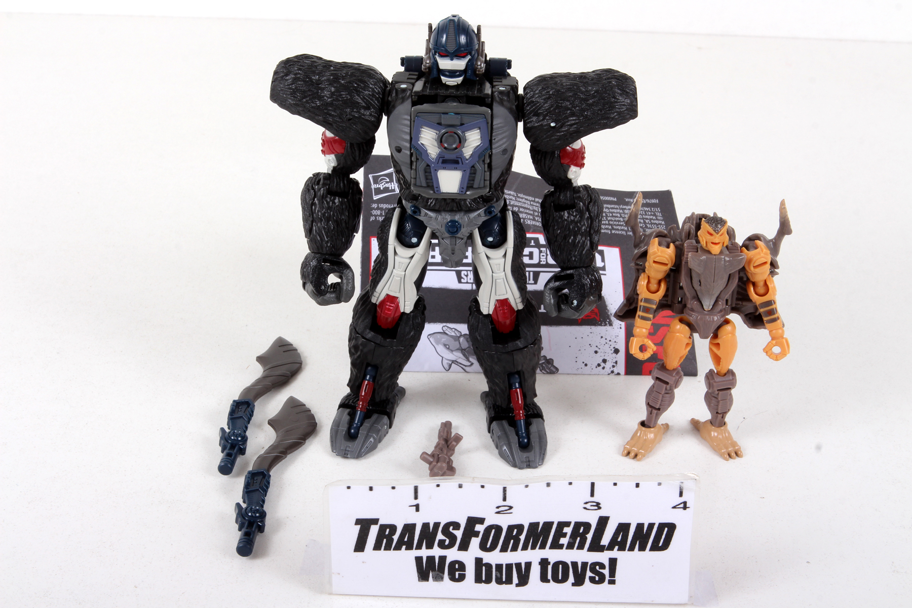 Complete Transformers® War for Cybertron Trilogy - Netflix Voyager ...