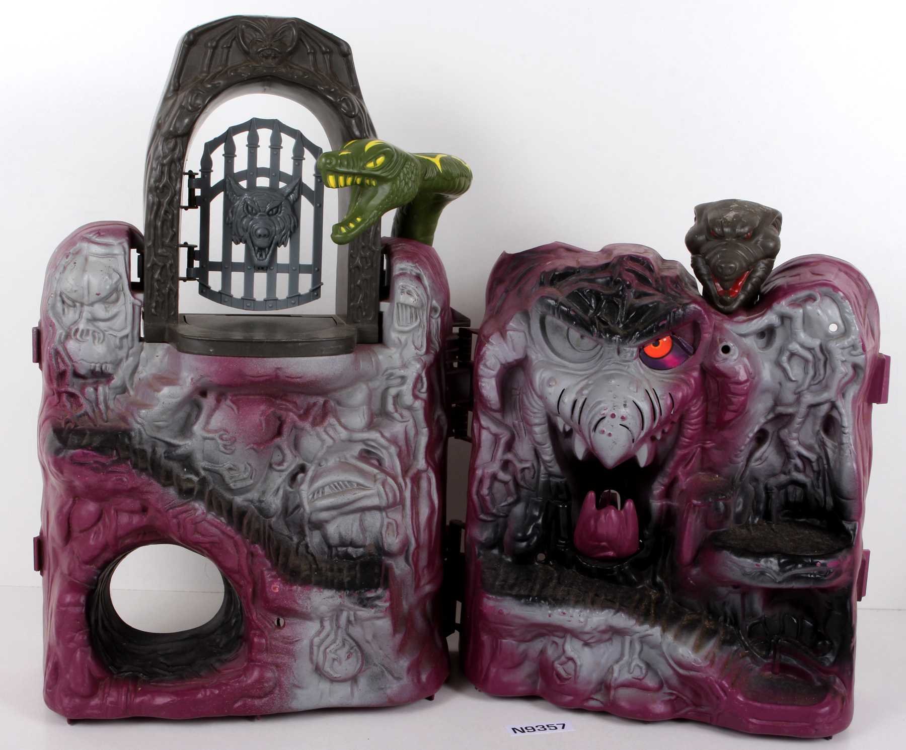 Masters of the Universe (MOTU)® The Original Series Playsets Snake ...
