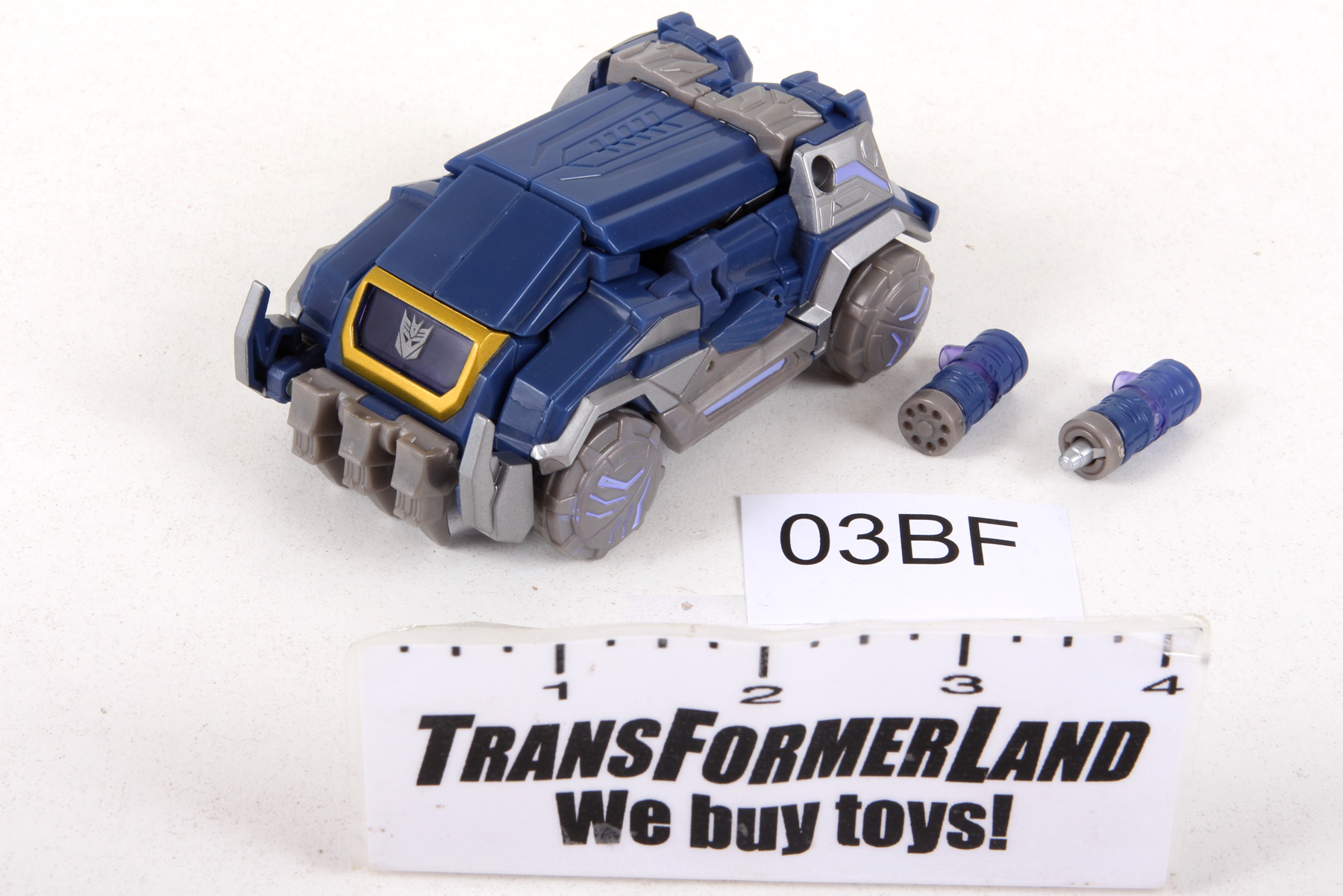 Complete Transformers® Generations Deluxe Class Cybertronian Soundwave ...