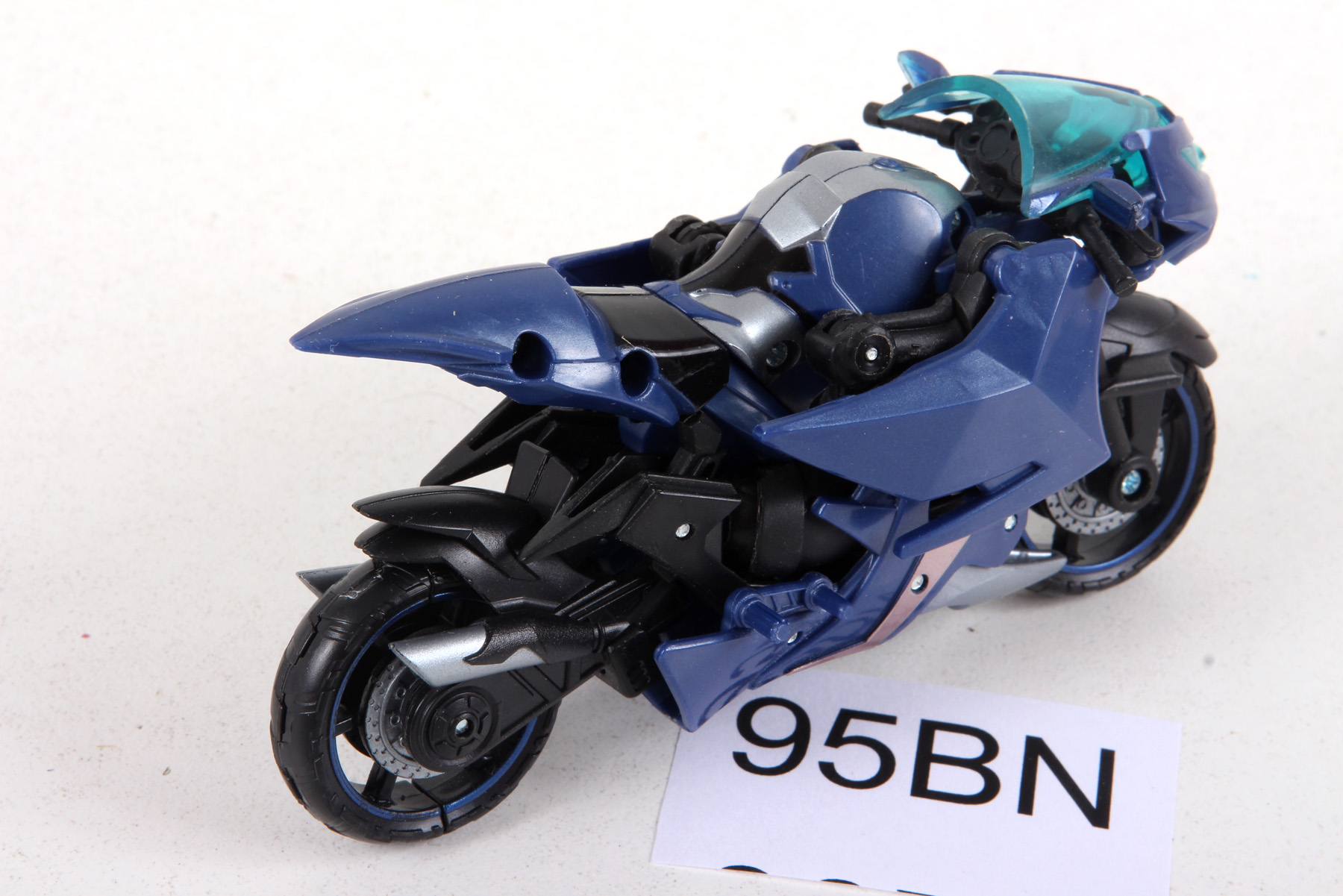 Complete Transformers® Prime Deluxe Class Arcee SKU 373080 ...