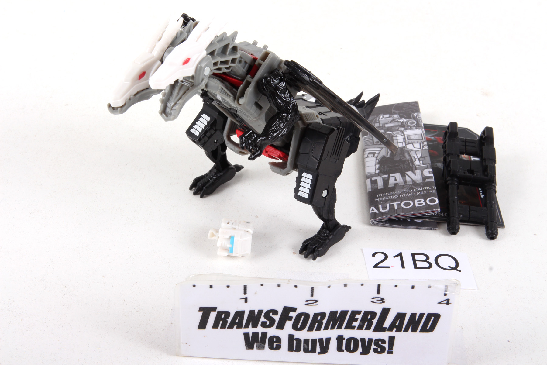 Complete Transformers® Generations - Titans Return Deluxe Class Autobot ...