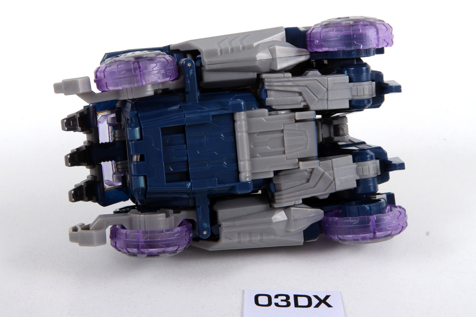 Complete Transformers® Generations Voyager Class Soundwave with ...