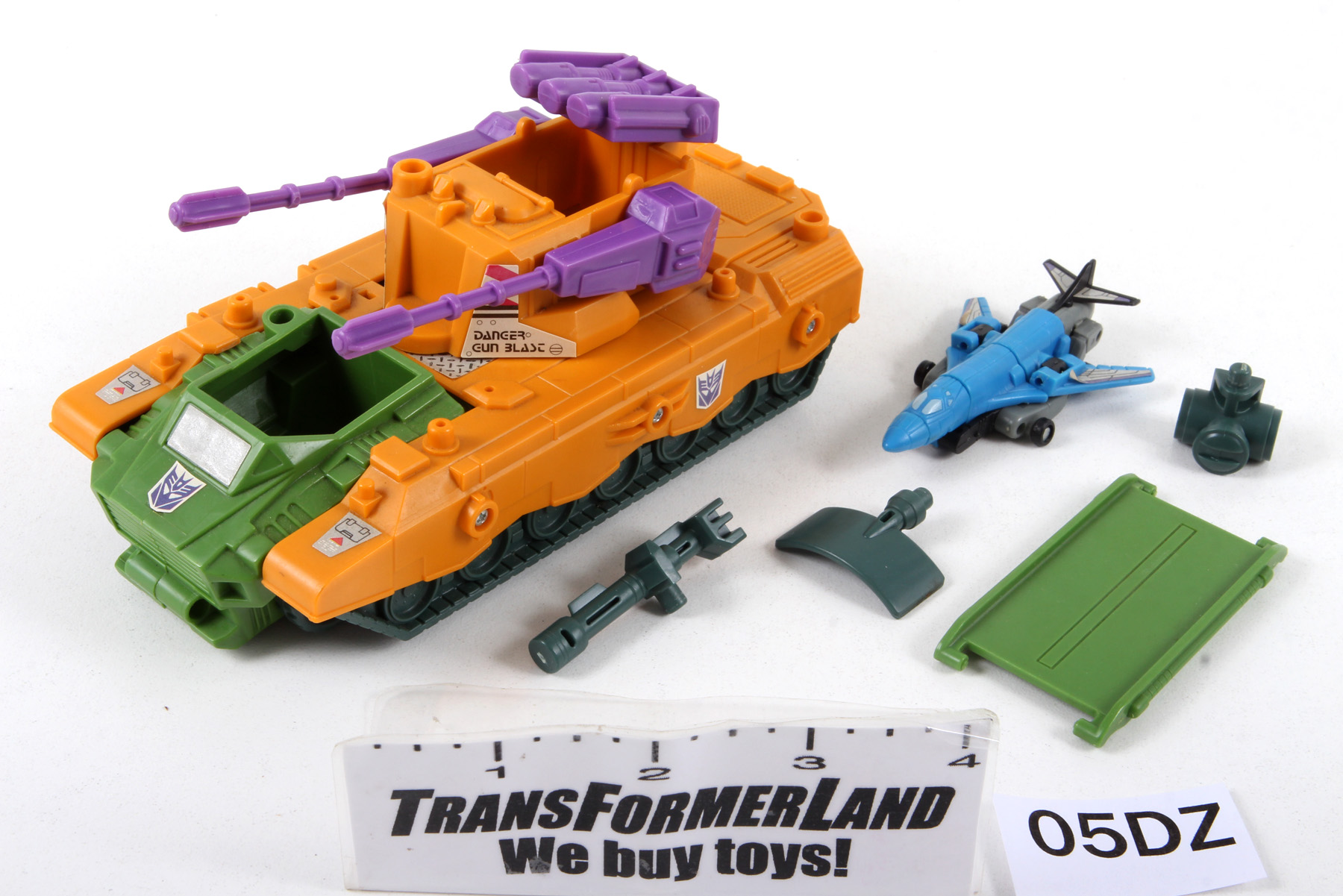 Complete Transformers® G1 Anti-Aircraft Base with Blackout and ...