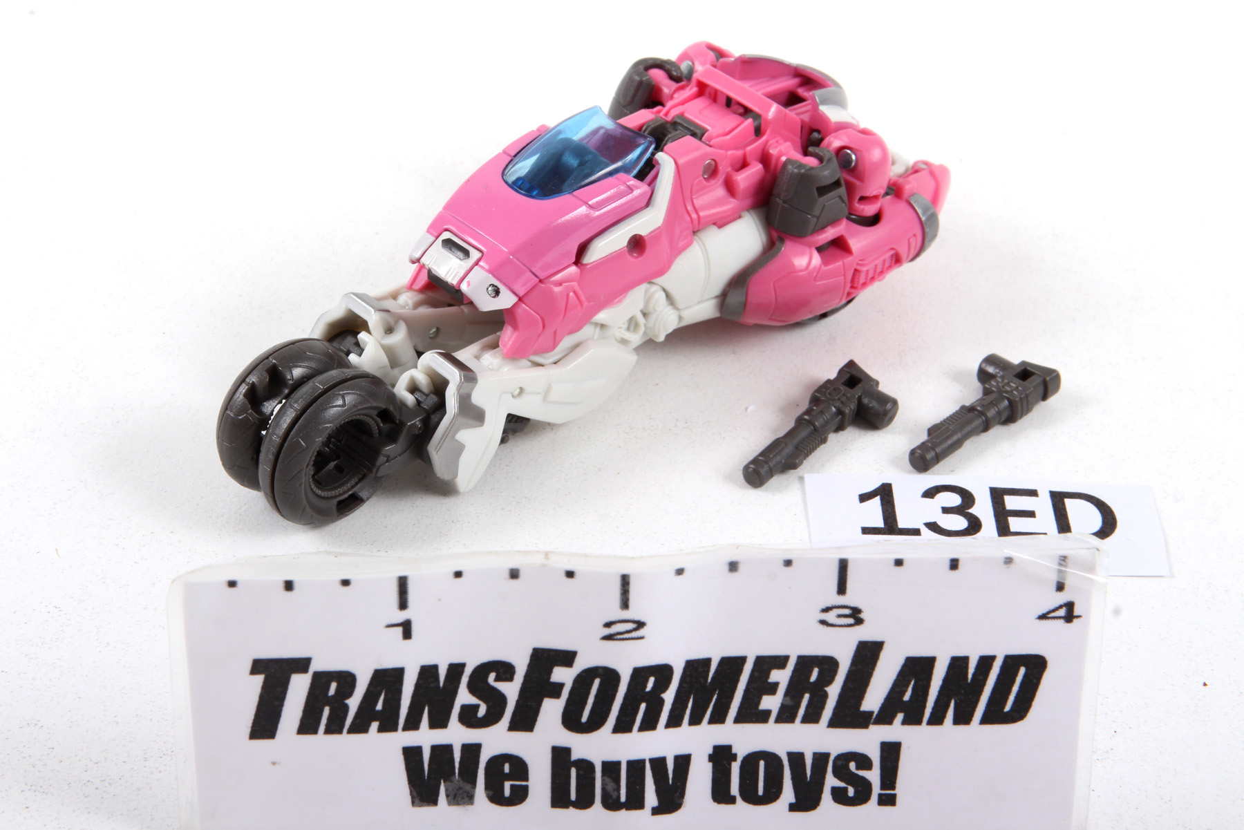 Complete Transformers® Studio Series Deluxe Class Arcee SKU 382300 ...
