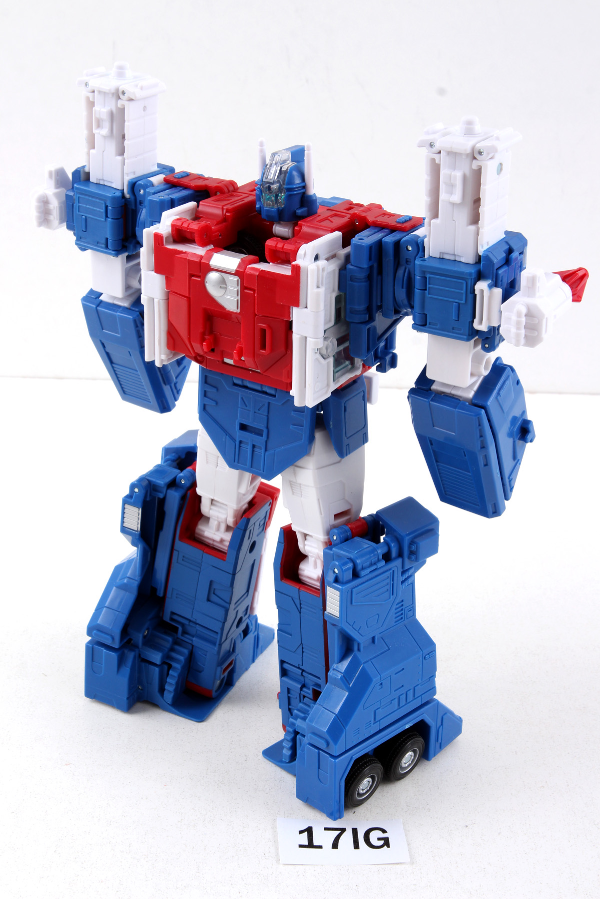 Complete Transformers® Studio Series Commander Class Ultra Magnus SKU ...