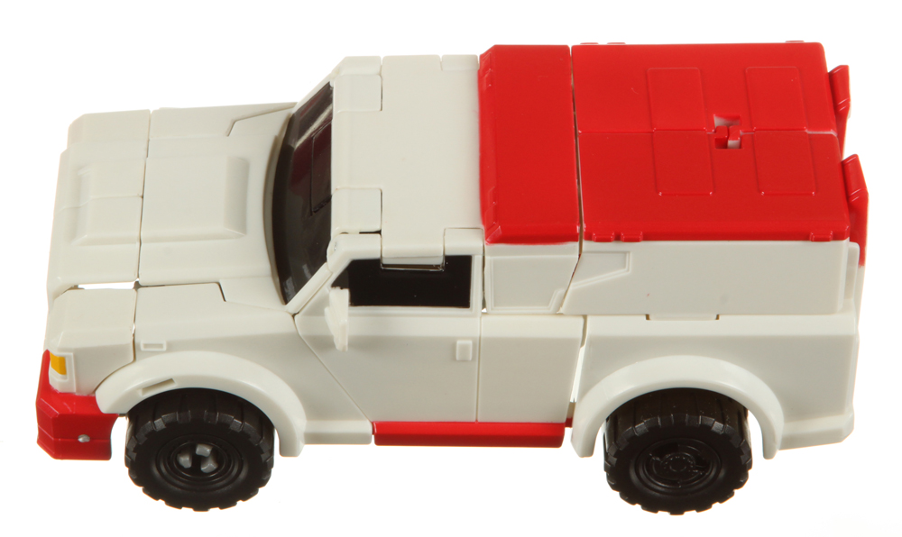 Warrior Class Autobot Ratchet (Transformers, Robots in Disguise (2015 ...