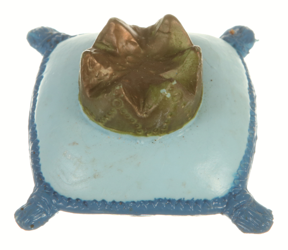 Human/Monster Adventure Figures Minotaur of the Maze & Crown Treasure ...