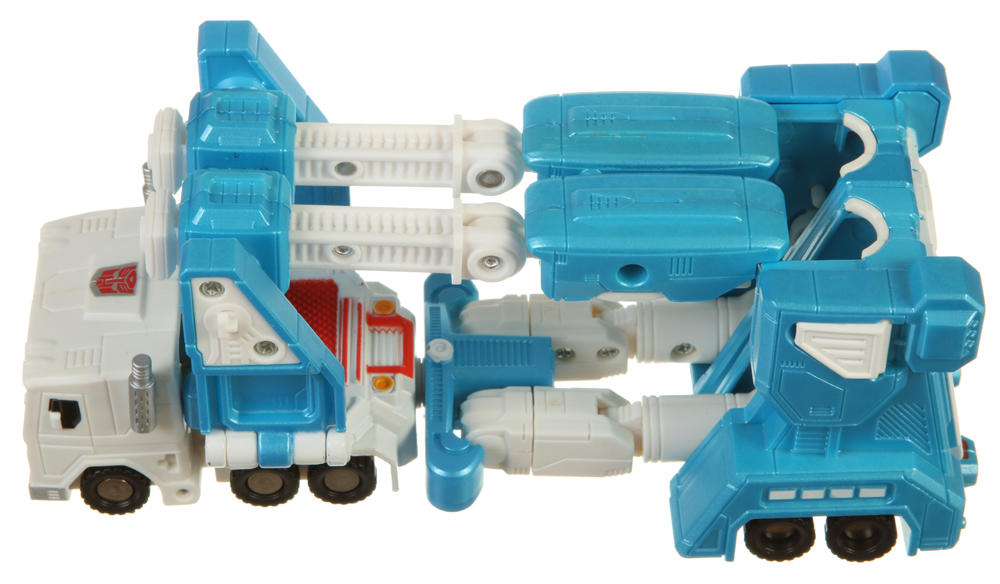 6 Inch Cybertron Heroes Ultra Magnus (Generation 1) (Transformers ...
