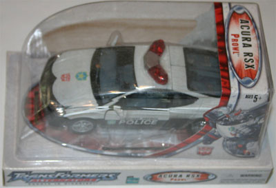 1:24 Scale Prowl (16) (Transformers, Alternators, Autobot ...