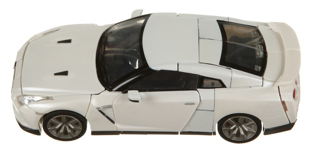 Voyager Class Nissan GT-R Ultra Magnus (A-01) (Transformers, Alternity ...