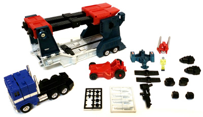 Real & Robo: Car Robot Powered Convoy Plating Type (No. 22) (Diaclone ...