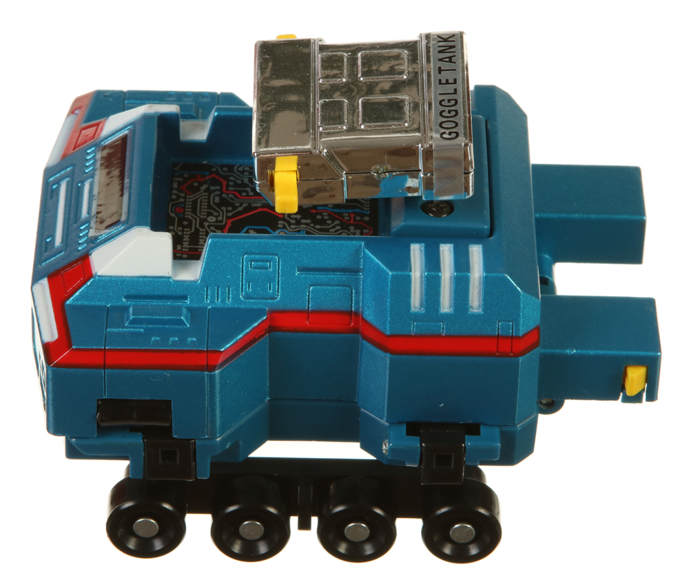 Deluxe (DX) Goggle V (Chogokin, GoDaiKin, Good) | Transformerland.com ...