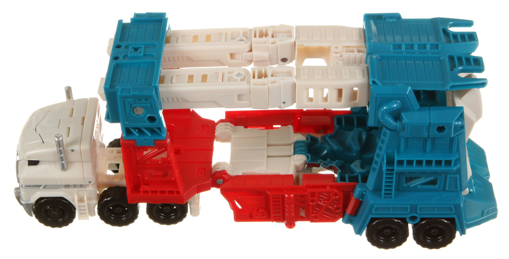 Leader Class Ultra Magnus (Transformers, Generations - Combiner Wars ...