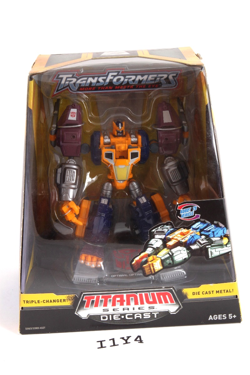 Transformers Titanium Optimal Optimus Price [6 Inch Cybertron Heroes]