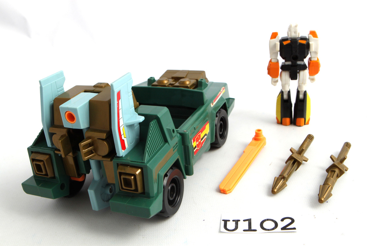 Transformers G1 Attack Cruiser With Sprocket Price [Action Masters]