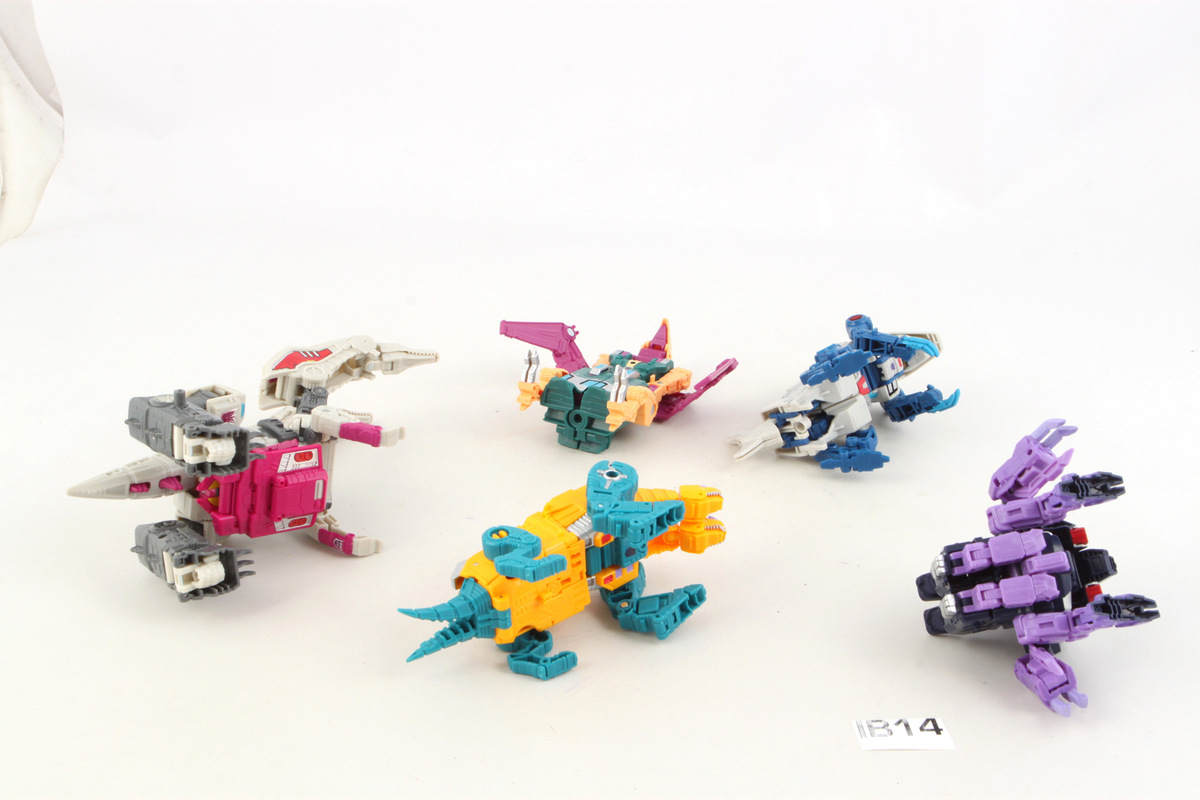 Transformers Generations - Power of the Primes Abominus Price [Combiners]