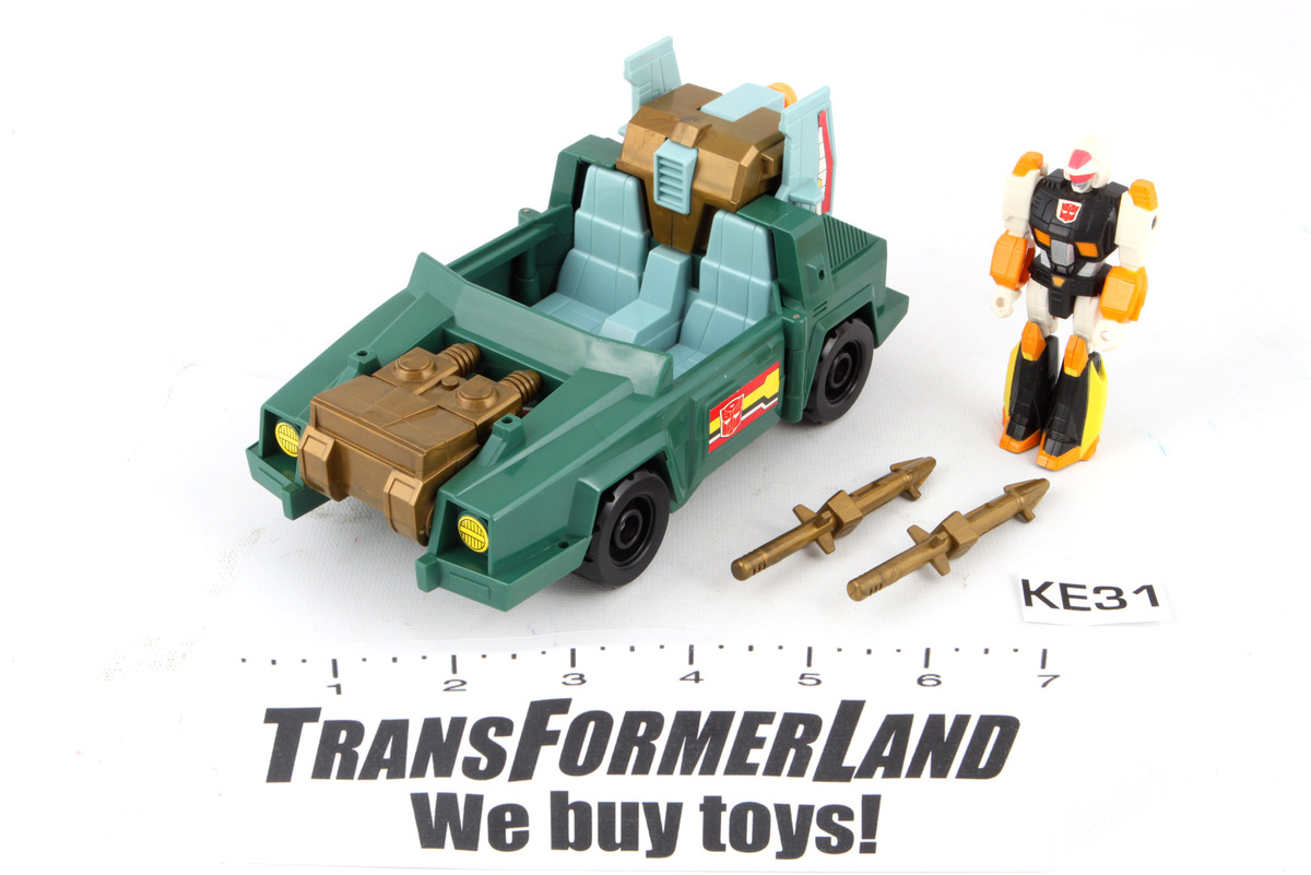 Transformers G1 Attack Cruiser With Sprocket Price [Action Masters]