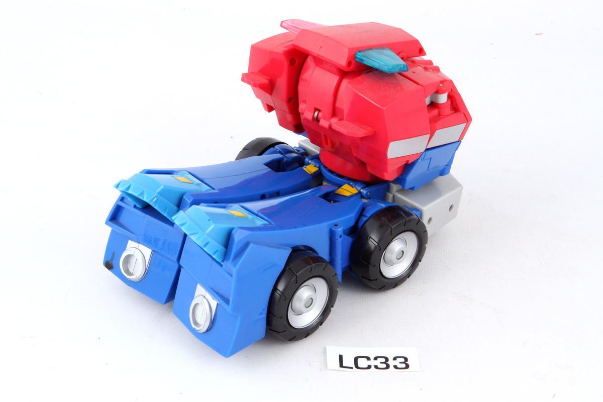 Complete Transformers® Animated Supreme Class Roll out Command Optimus ...