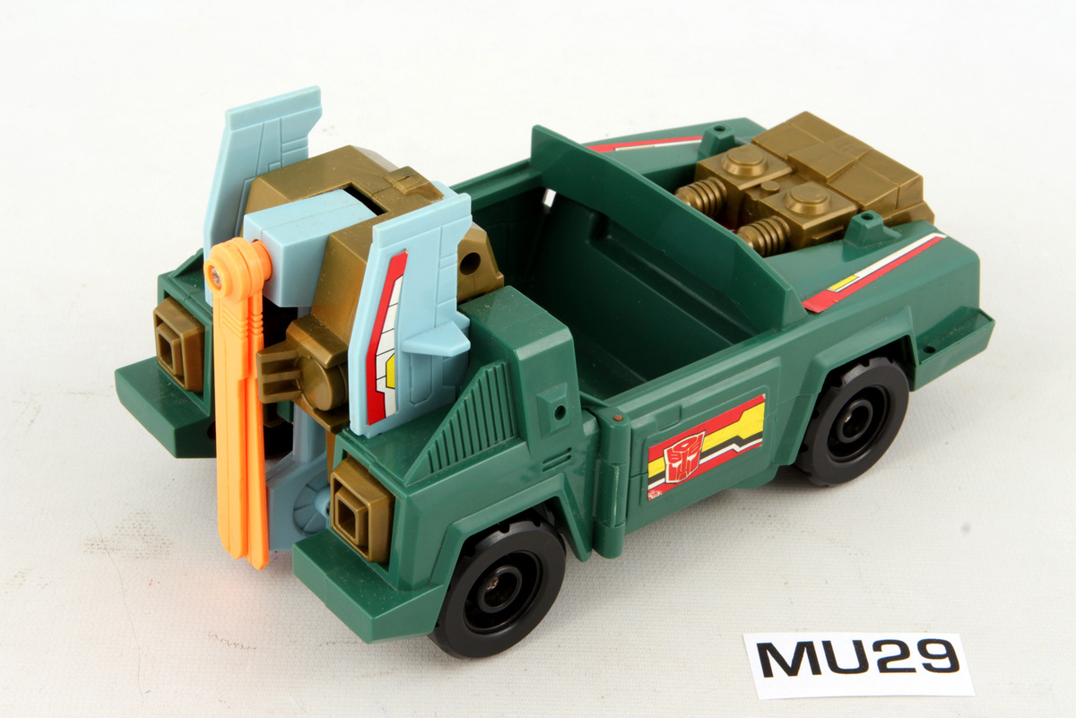 Transformers G1 Attack Cruiser With Sprocket Price [Action Masters]