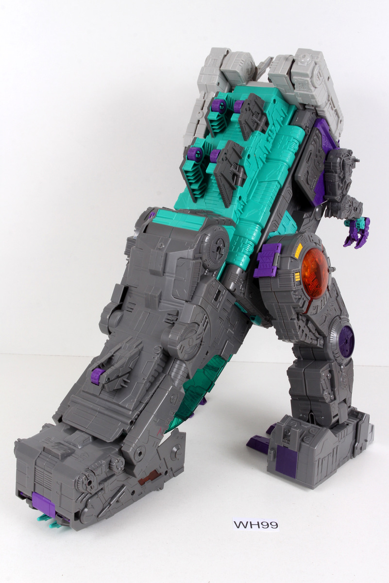 Transformers® Generations - Titans Return Titan Class Trypticon ...