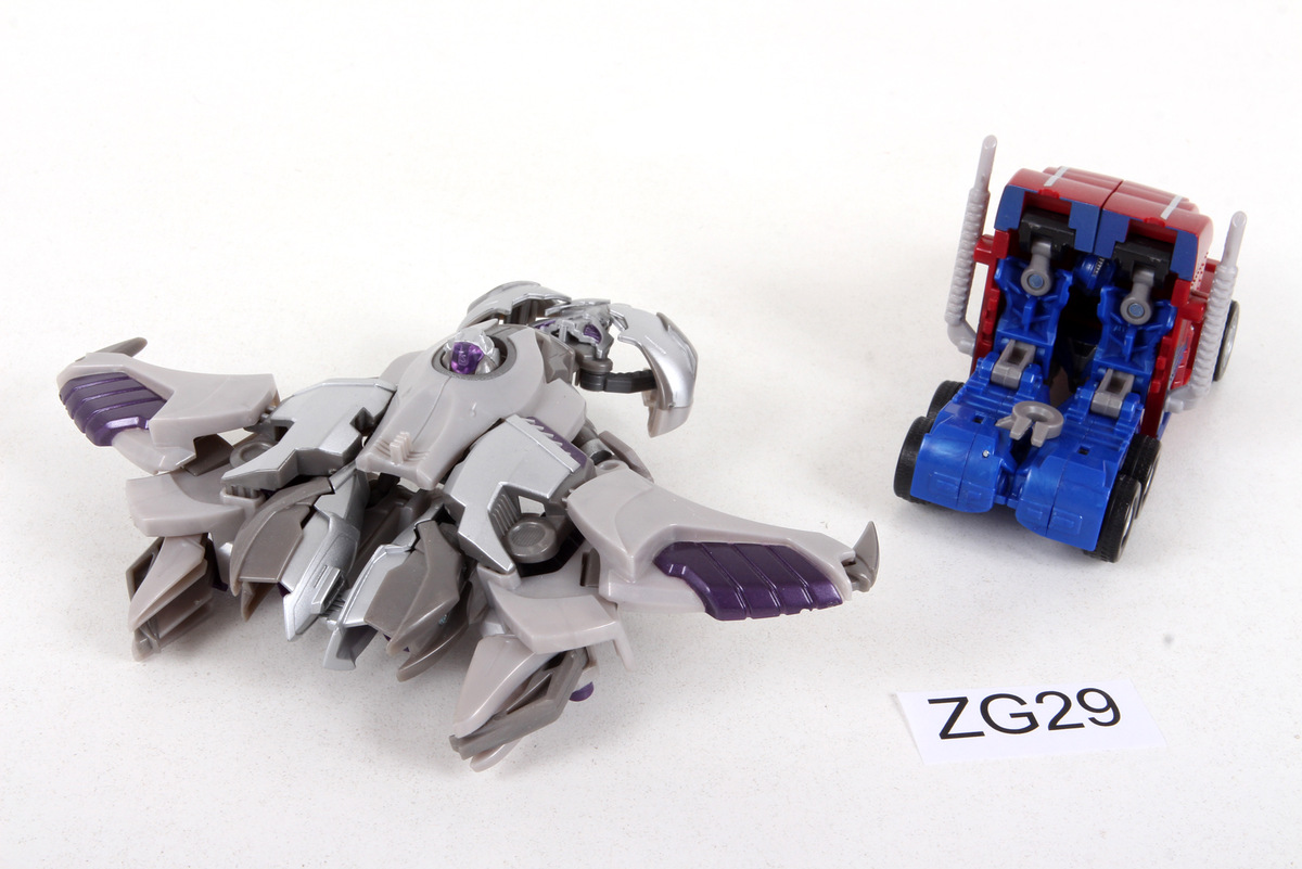 Complete Transformers® Prime Entertainment Packs Optimus Prime vs ...