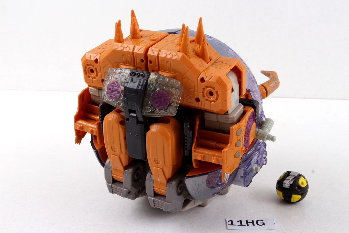 Complete Transformers® Armada Supreme Class Unicron with Dead End SKU ...