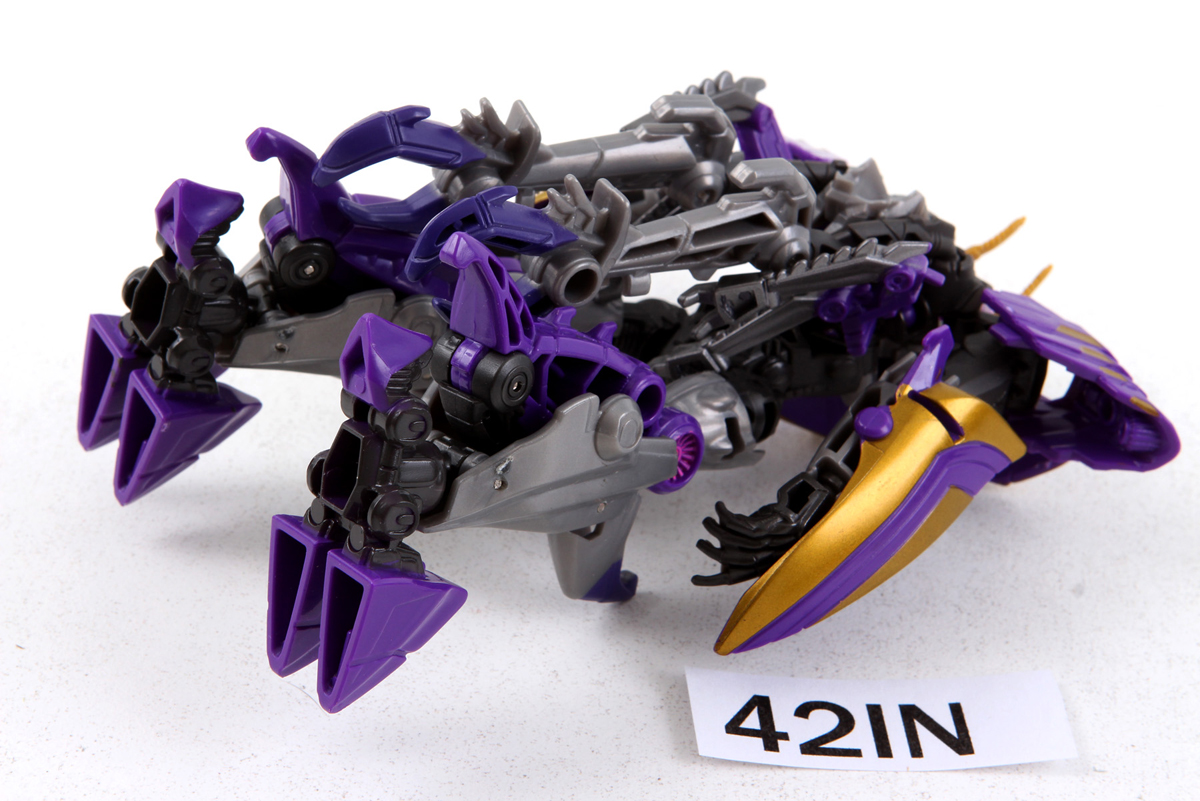 Complete Transformers® Generations Deluxe Class Kickback SKU 398663 ...